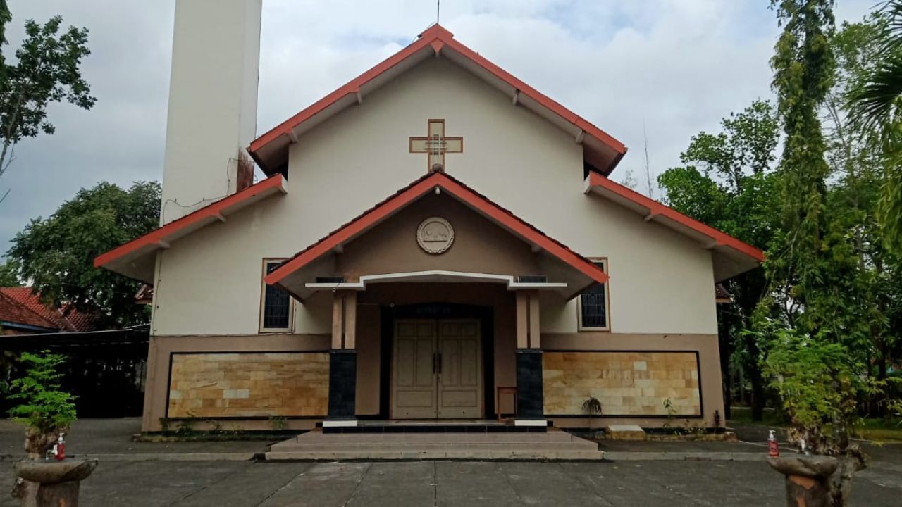 Paroki St Petrus dan Paulus Kelor - Keuskupan Agung Semarang