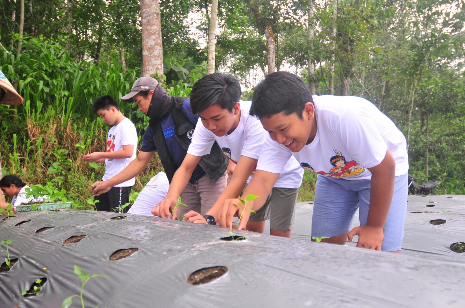 Peserta JamNas SEKAMI Belajar Menghijaukan Bumi - Keuskupan Agung Semarang