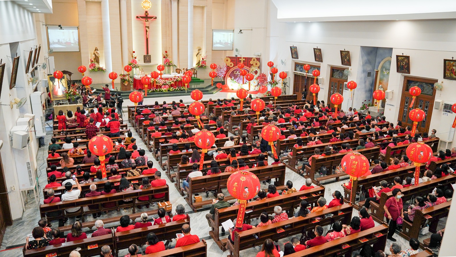 Perayaan Misa Imlek Gereja Kebon Dalem - Keuskupan Agung Semarang