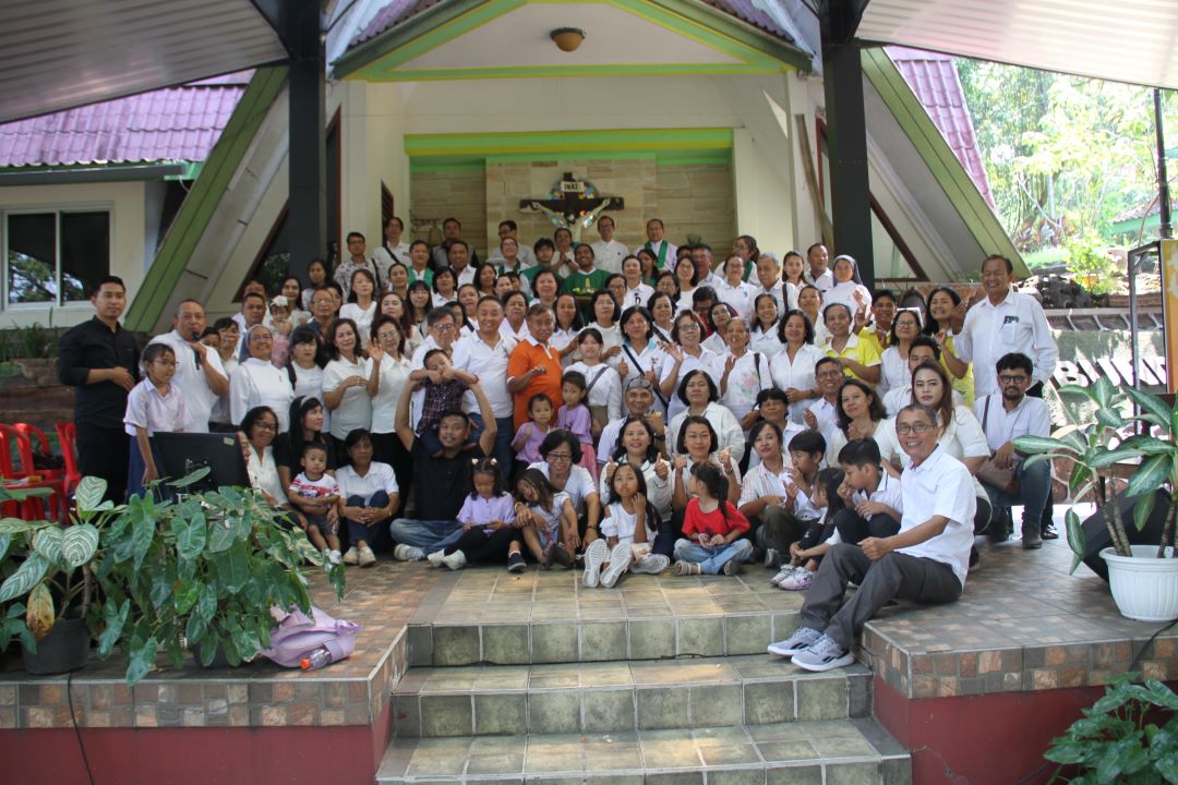 Rekoleksi Keluarga: Keluarga sebagai Gereja Mini - Keuskupan Agung Semarang