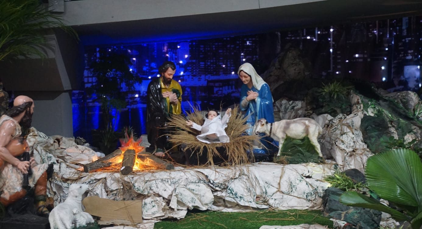 Bayi Yesus Lahir di Kolong Jembatan - Keuskupan Agung Semarang